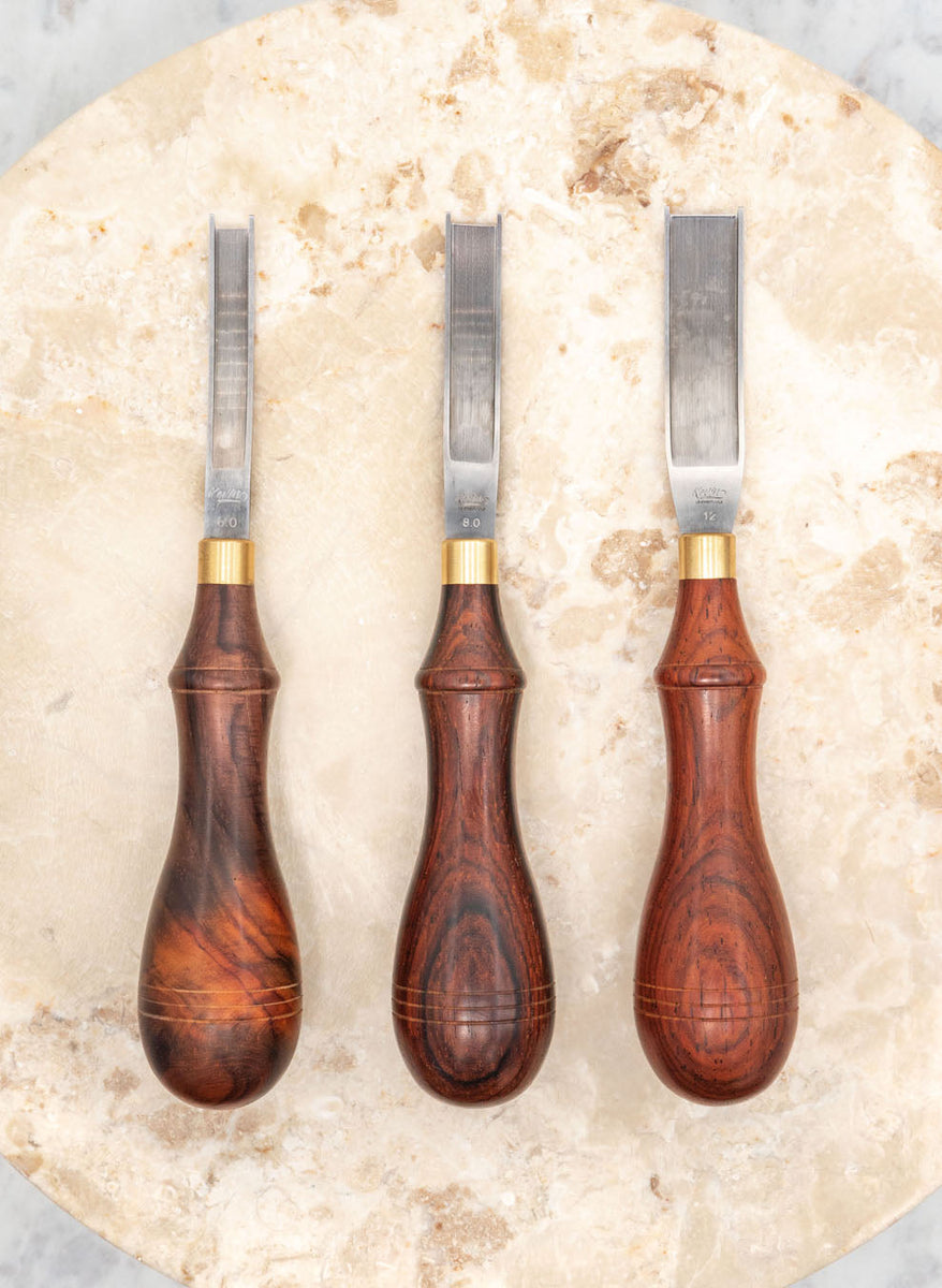French style edger or skiving knife to thin out leather